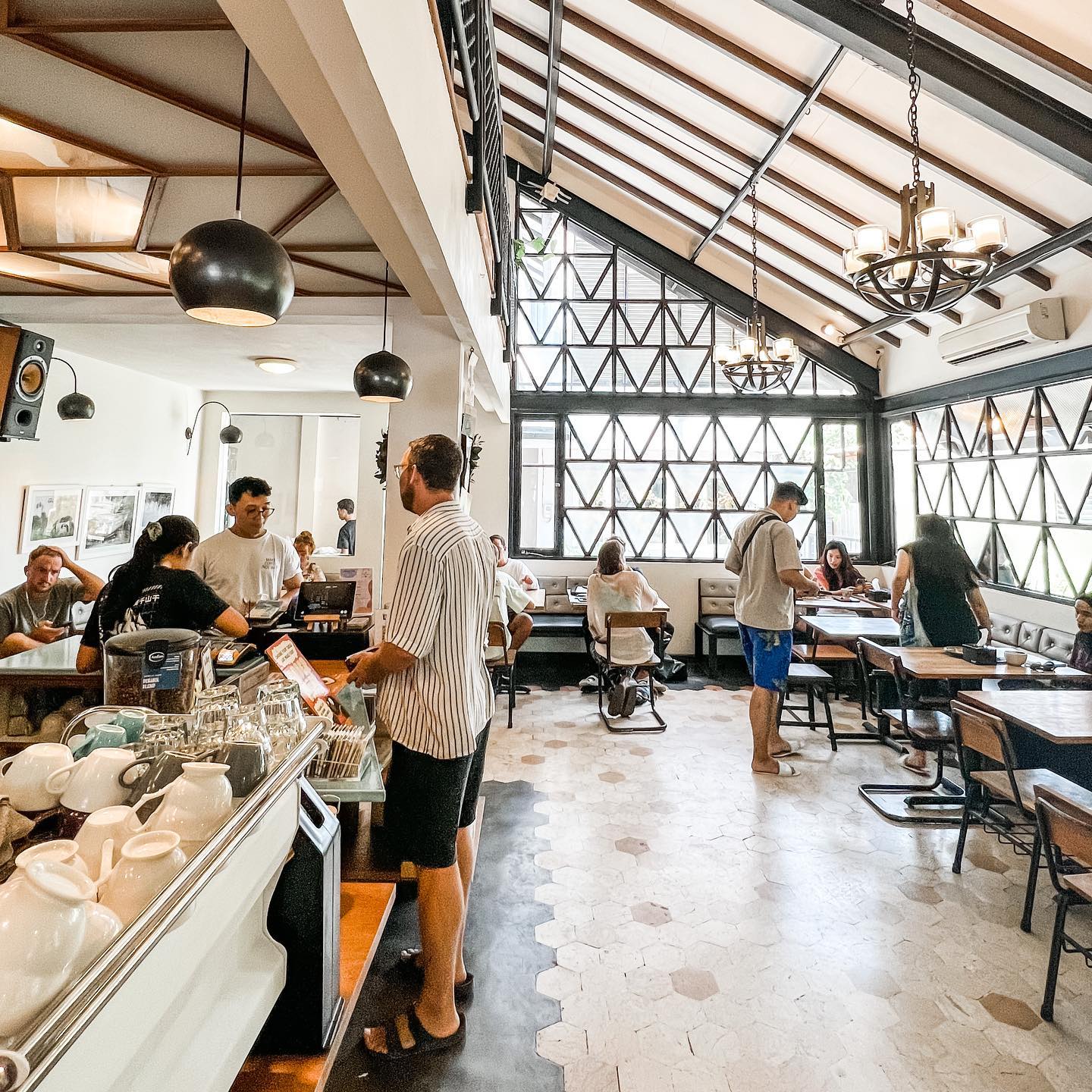 Best Coffee Shop Spots in Canggu - Travelnata